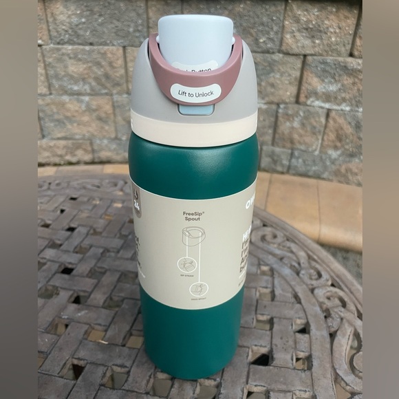 owala | Dining | Nwt Owala 32oz Stainless Steel Freesip Spout Water ...